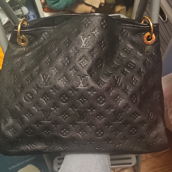 Louis Vuitton | Bags | Louis Vuitton Black Monogram Bag | Poshmark